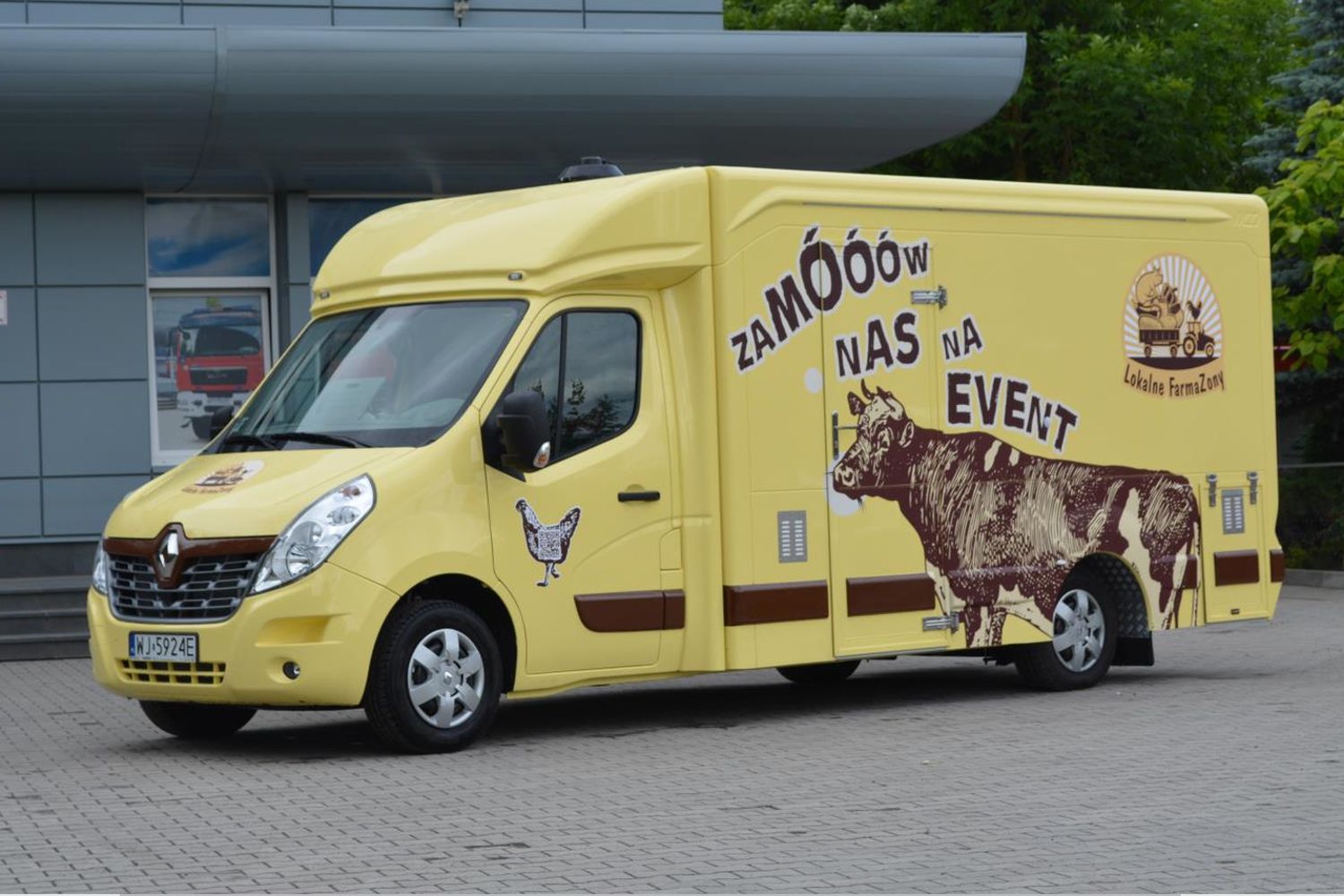Food truck - nowość w ofercie kieleckiej firmy Moto-Truck