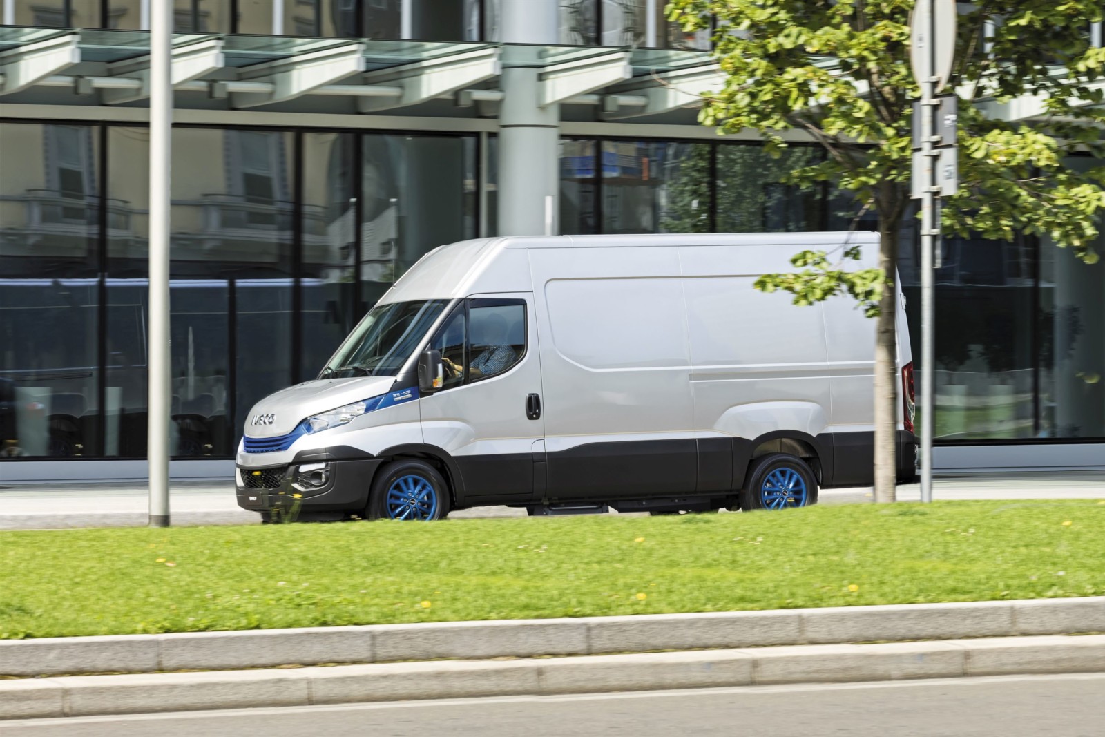 Iveco Daily z silnikiem 2.3 litra otrzyma układ SCR z AdBlue