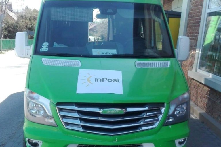 Marcel Bus zamiast pasażerów wozi paczki InPost - sposób na przetrwanie