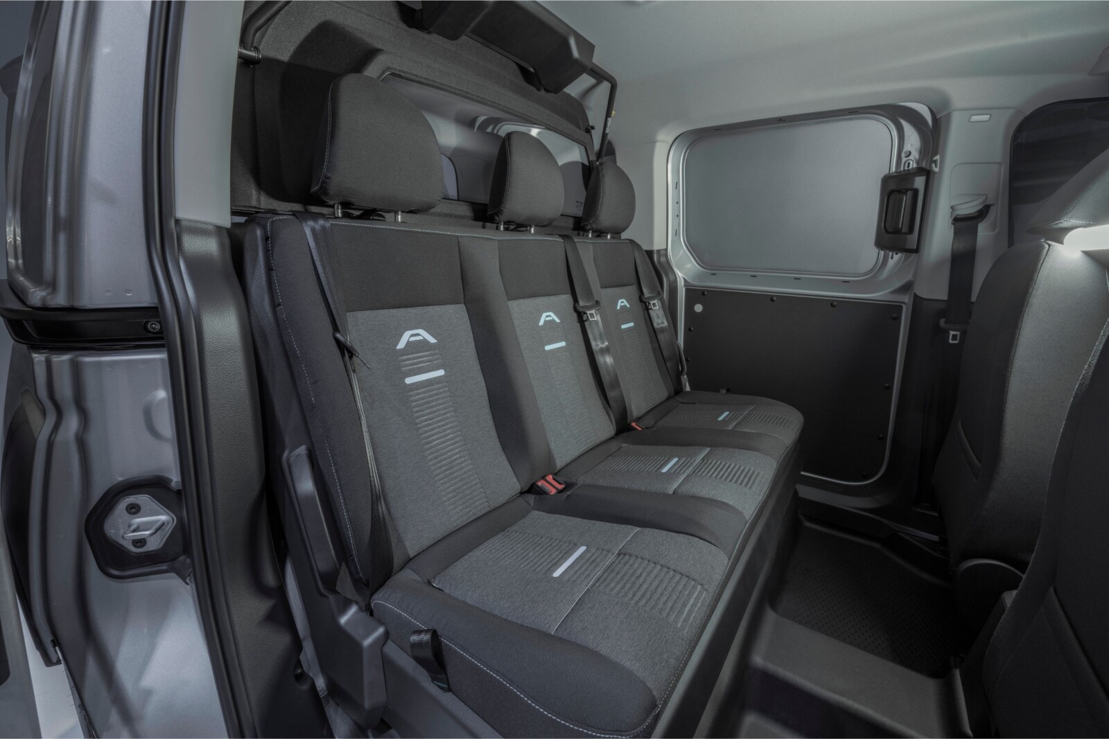 Ford Transit Connect 2024 - także jako hybryda PHEV